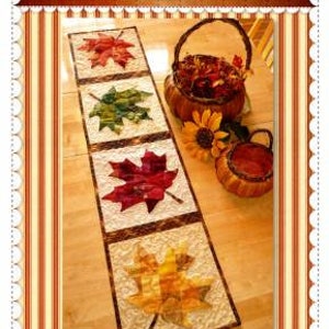 Patchwork Maple Leaf Table Runner - Etsy