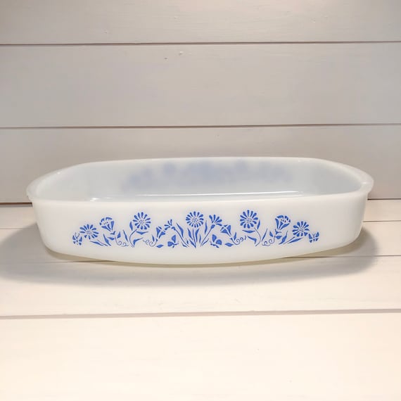 Vintage Federal Glass Milk Glass Casserole Dish Blue - Etsy Vintage Federal Glass Milk Glass Casserole Dish Blue - Etsy