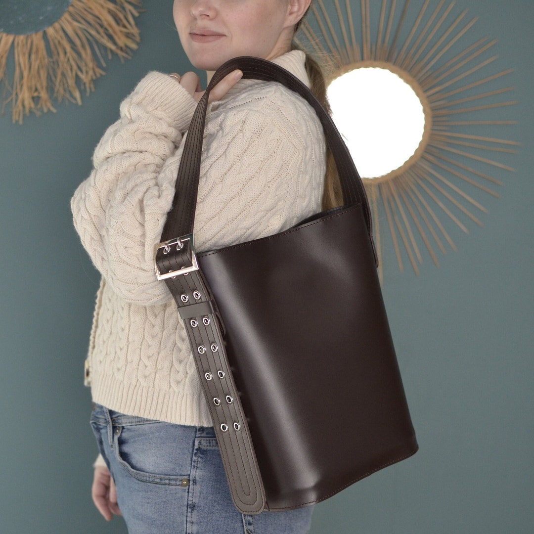 Rustic Bucket Bag, Genuine Leather Hobo Purse, Modern Commuter Bag ...