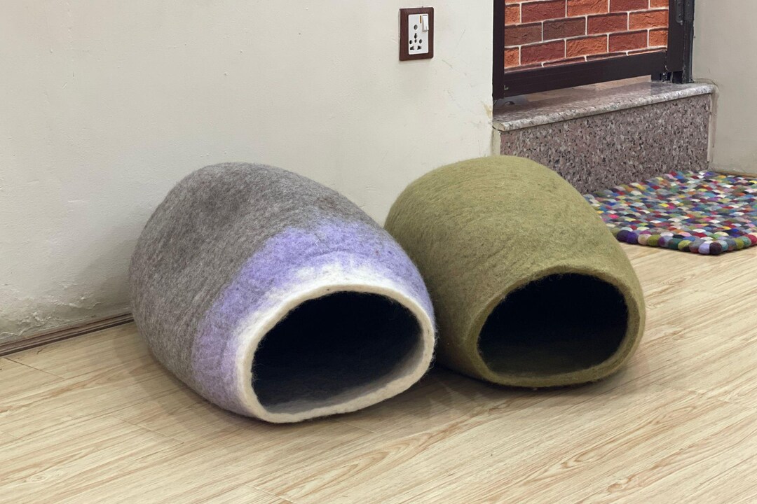Cozy Handmade Felt Cat Cocoon Pure Felt Wool Felt Cat Caves Pet Beds ...