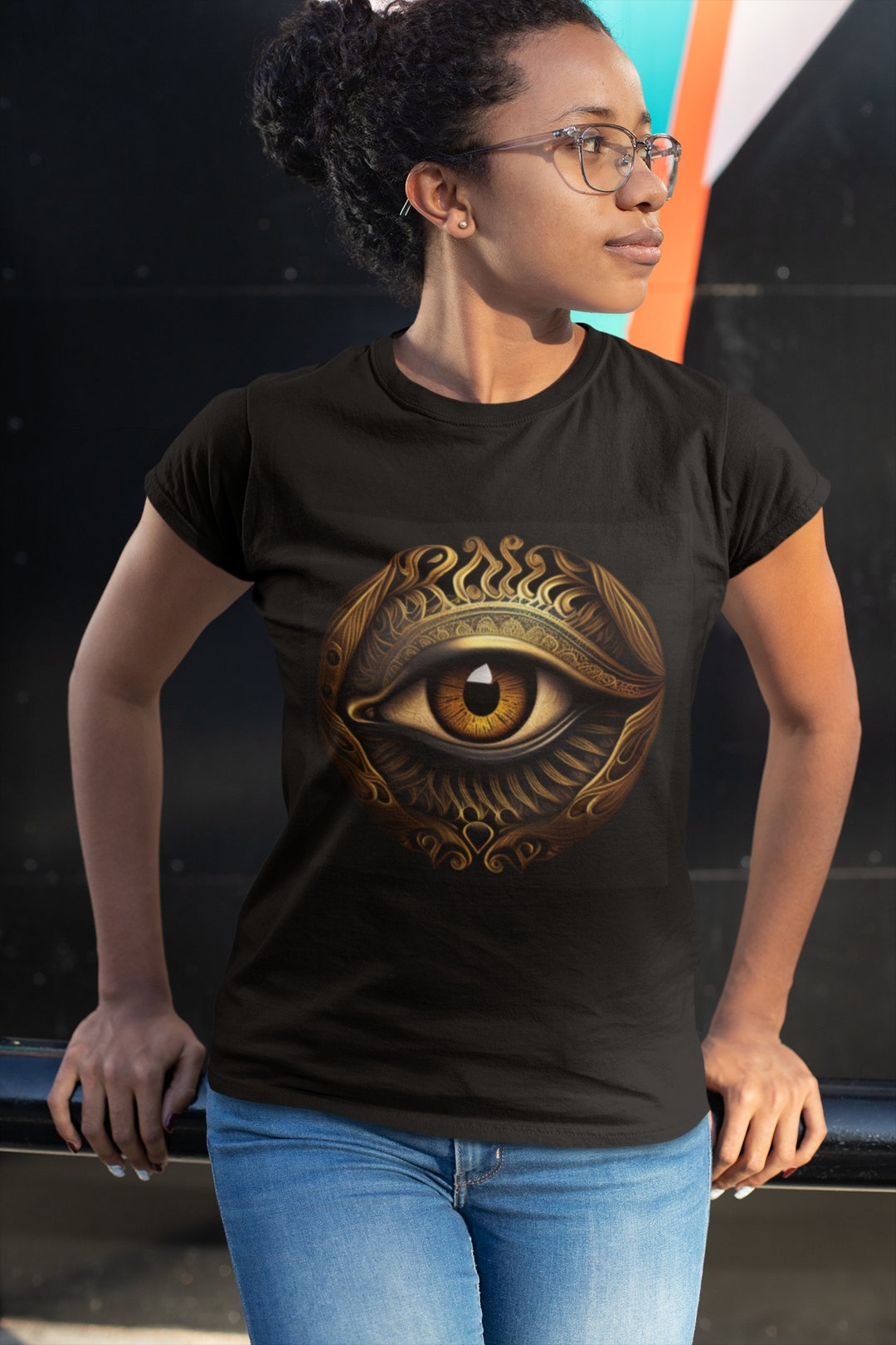 Egyptian Eye of Horus T-shirt: Golden Unisex Tee - Etsy