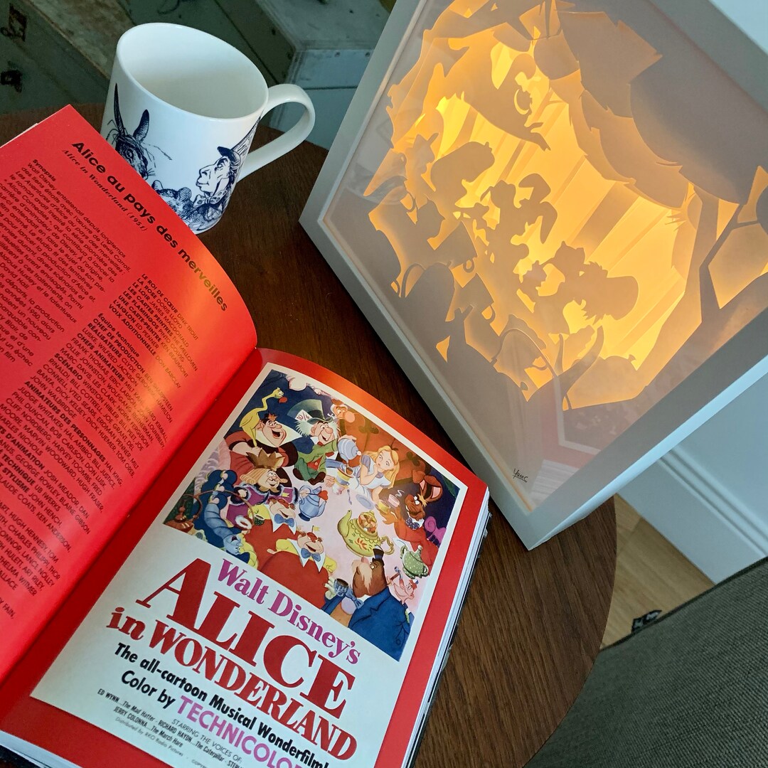 Alice in Wonderland Light Frame - Etsy