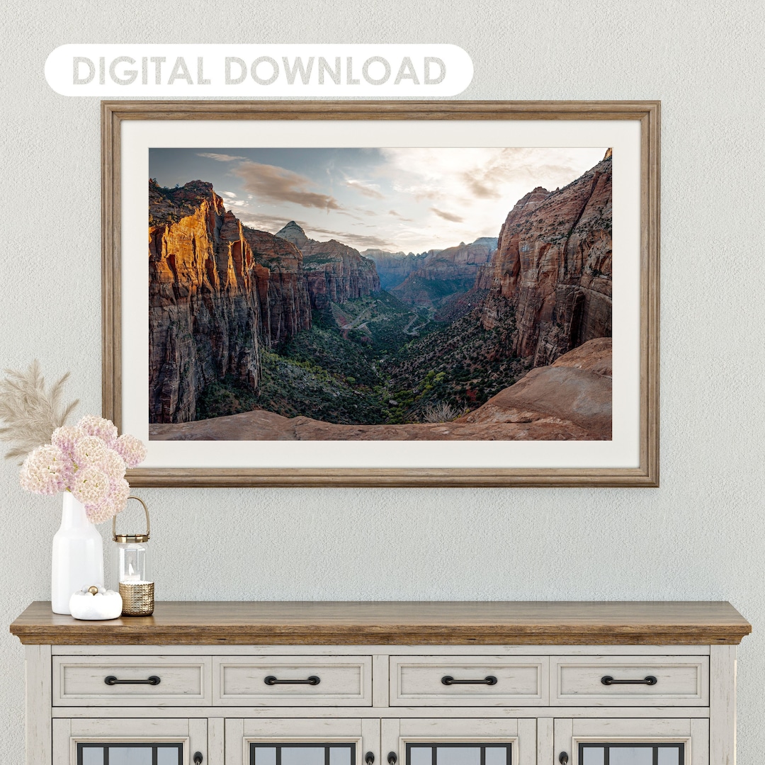 Sunset Light Color the Mountain at Zion Canyon View in Zion National ...