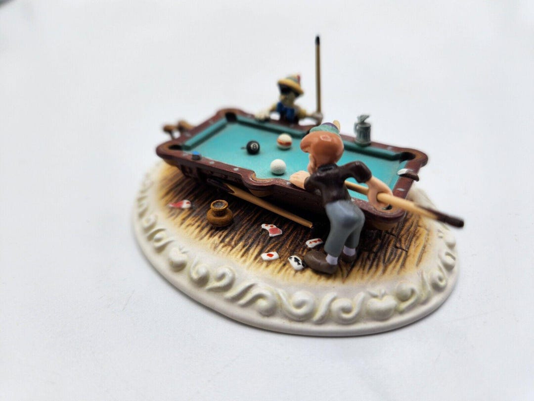 Disney Showcase Collection OLSZEWSKI DC19 Having Fun Pinocchio Playing ...