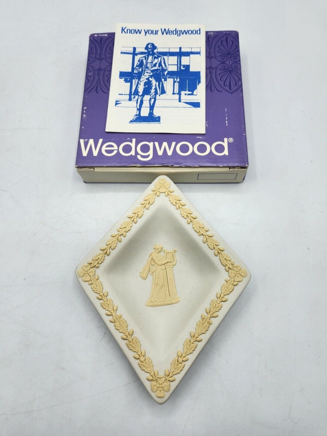 Wedgwood Primrose & White Diamond Shaped Sweet Dish Collectors Society ...
