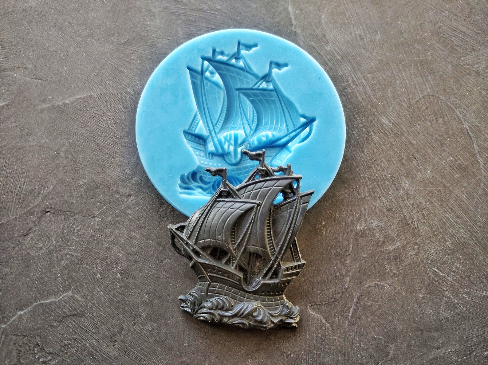 Sailboat Silicone Mold for Applique , Little Frigatt Onlay Mold ...