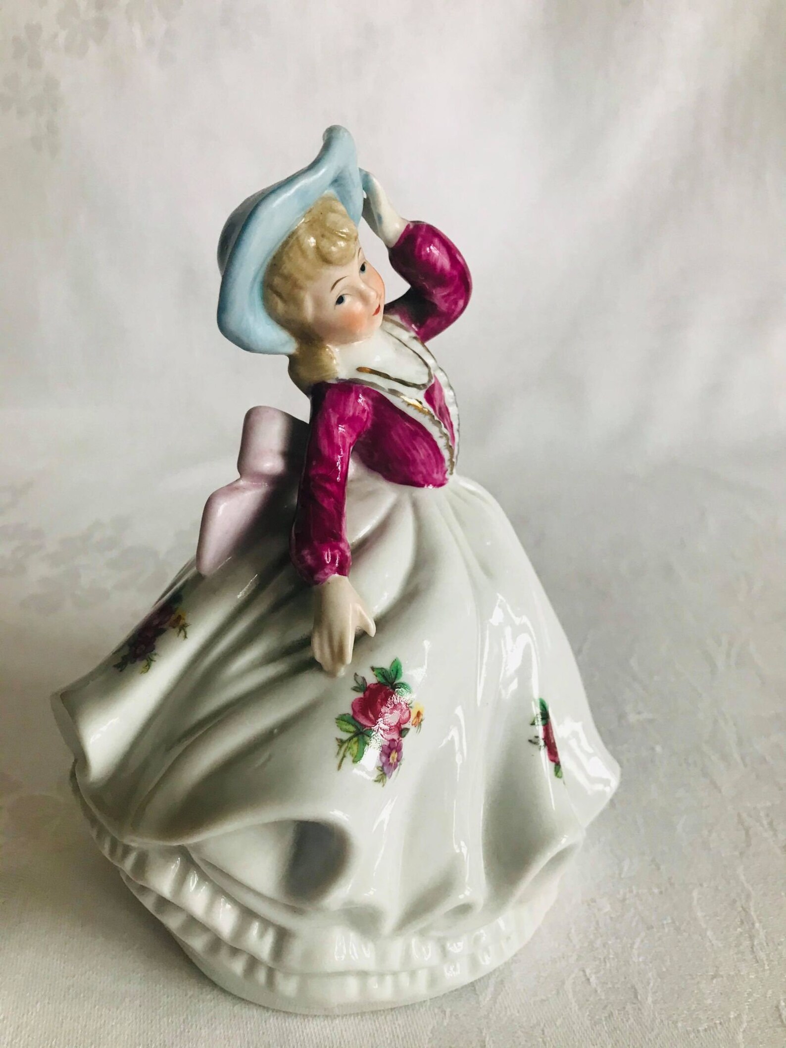 Pretty Vintage Lady Figurine | Etsy