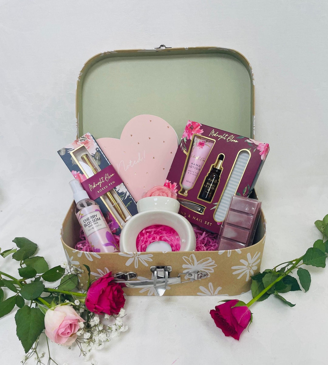 Ladies Gift Hamper . Note Set. Manicure Set. Wax Melt Set - Etsy