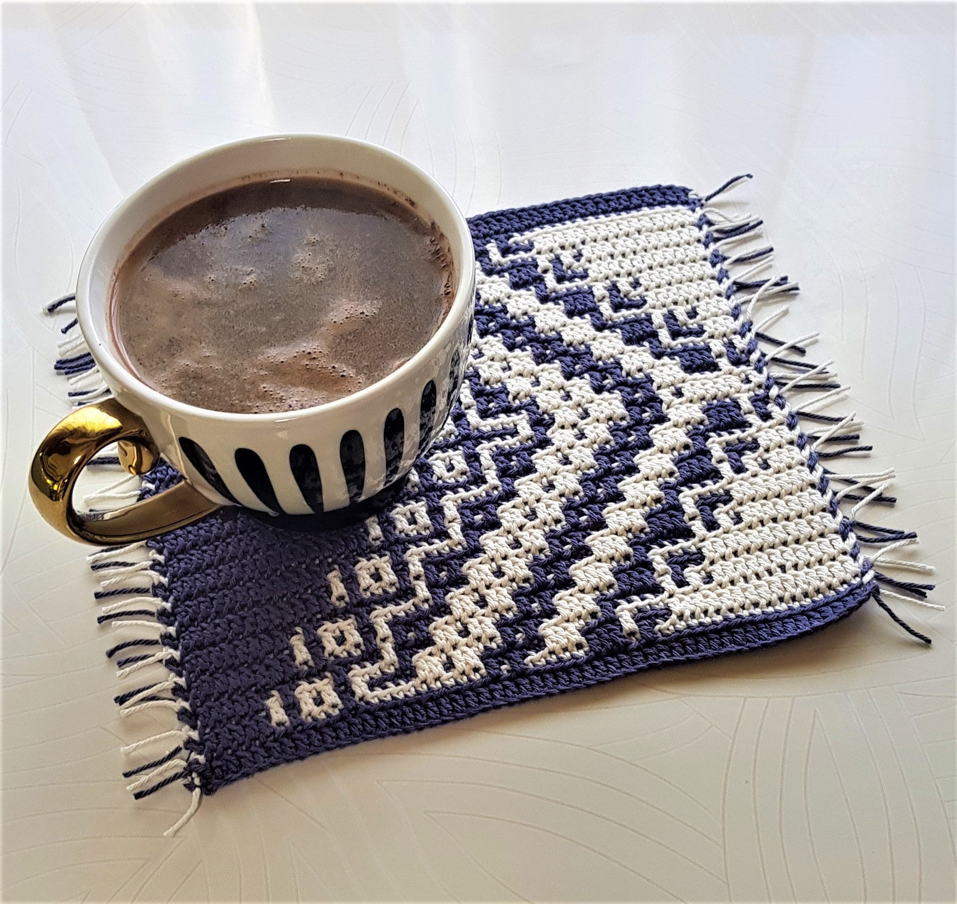 Baltic Vibes Coaster Crochet PDF PATTERN, Traditional Mug Rug, Quick Easy Crochet Project ...