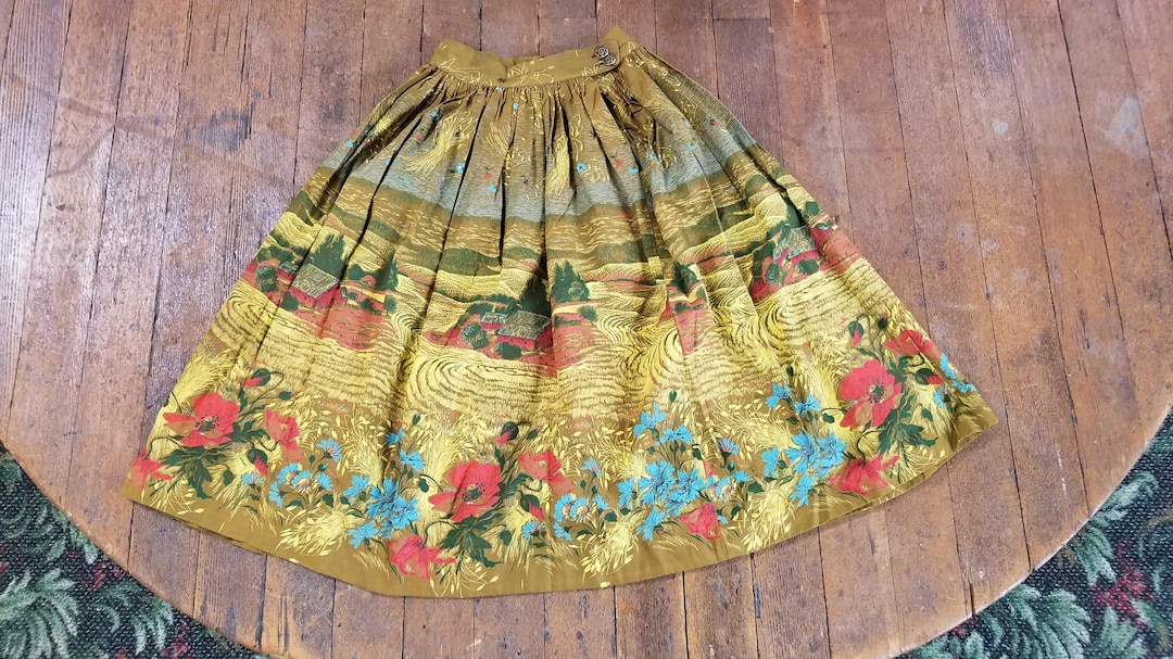 Vintage 1950s Brown W Gold, Red, Green Homestead Floral Landscape ...