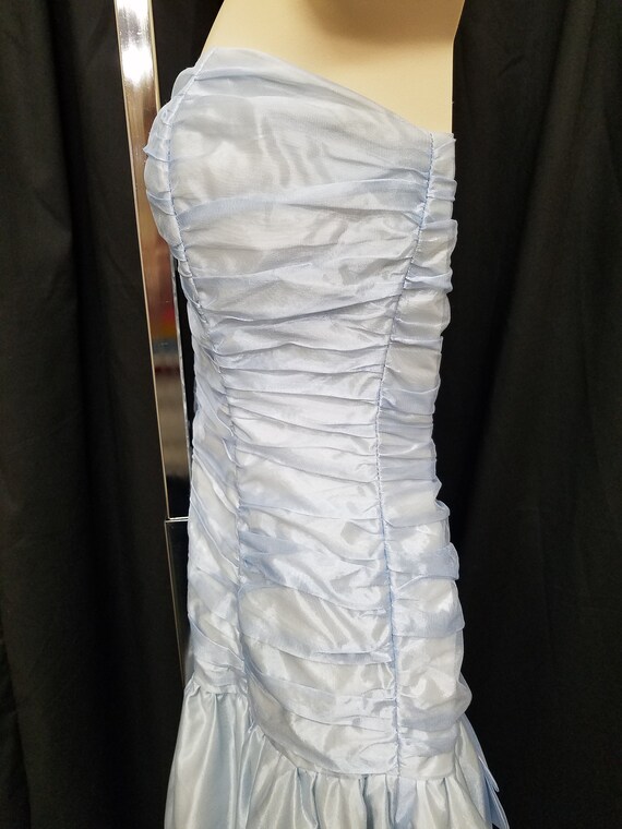 Vintage Rare 1970s-80's Baby Blue Satin Ruffled Forma… - Gem
