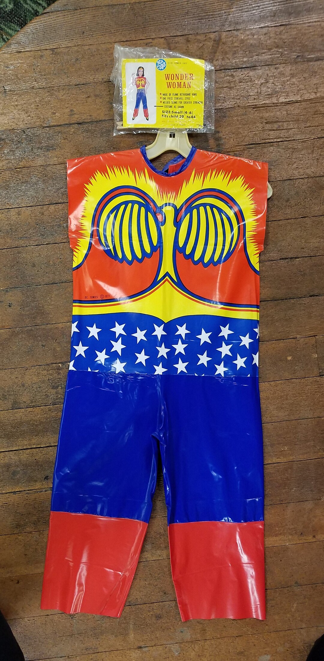 Vintage 1977 Wonder Woman DC Comics Halloween Plastic Costume Child ...