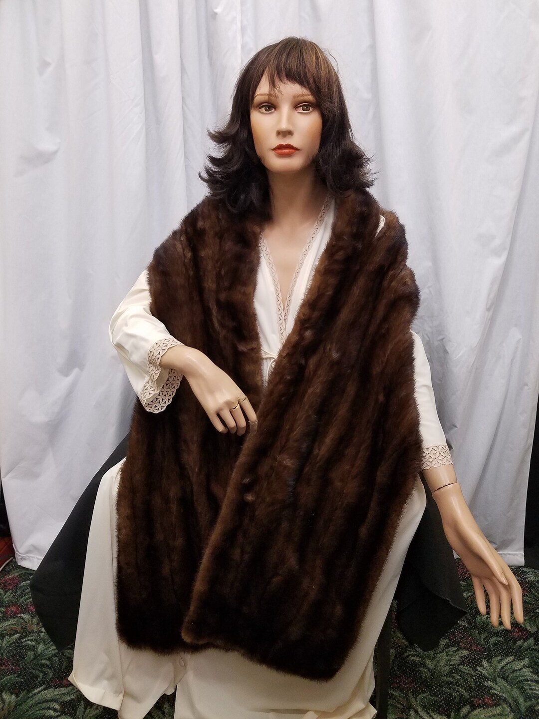 Vintage 1960's Saks Fifth Avenue Mahogany Mink Fur Stole / Cape / Shrug ...