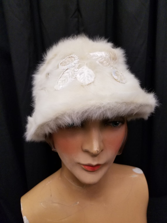 Vintage 1950s Quaker Maid Exclusive Designer Ivory Fa… - Gem