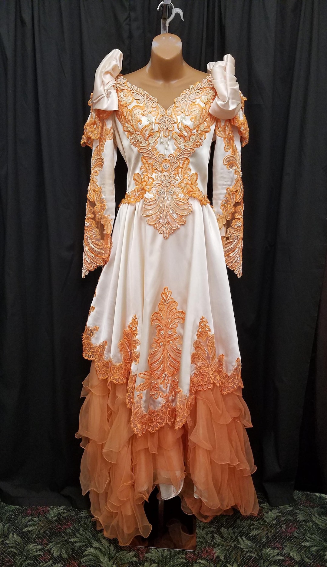 Vintage 1970s Victorian Style Princess Ruffled White W Orange Lace ...