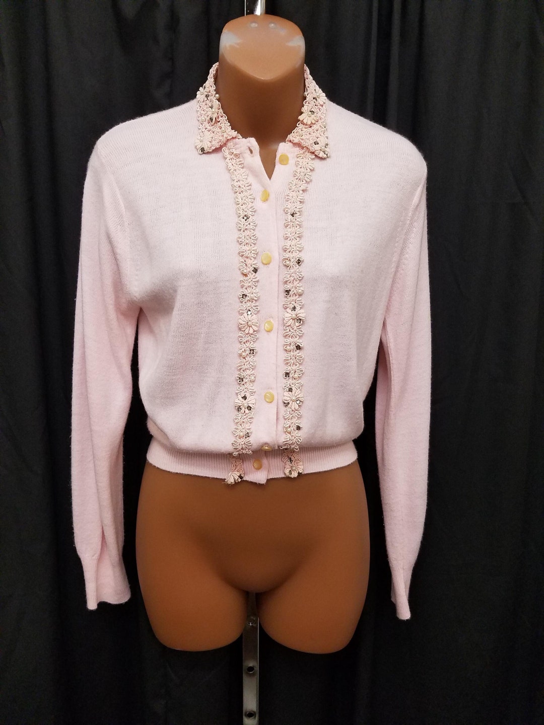 Dainty Vintage 50s-60s Light Pink Beaded Floral Embroidered Cardigan ...