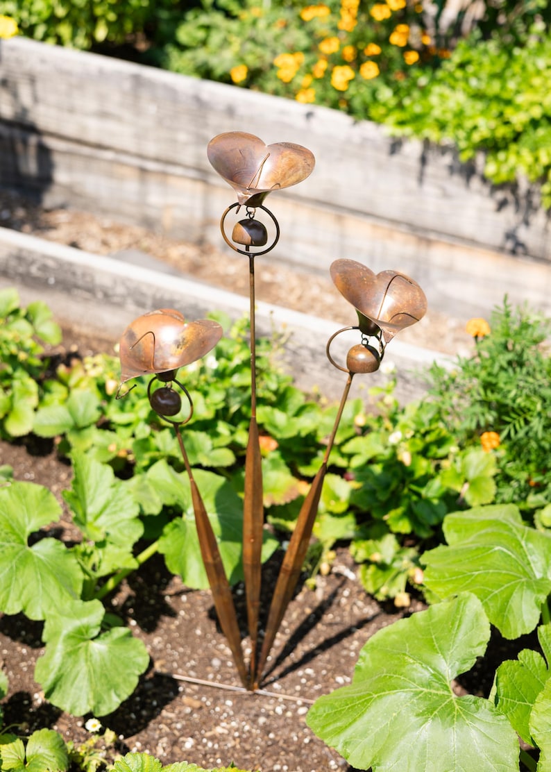 Triple Calla Lily Garden Stake - Handmade Wind Chime and Yard Stake in ...