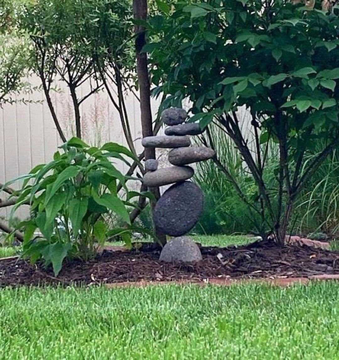 8 Stone Cairn Garden Statue | Stonestatue | Outdoors Decorer ...