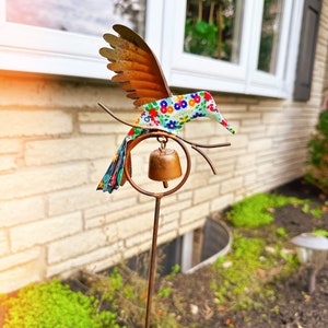 Floral Hummingbird Garden Stake | Garden Decoration | Handmade Yard Art ...