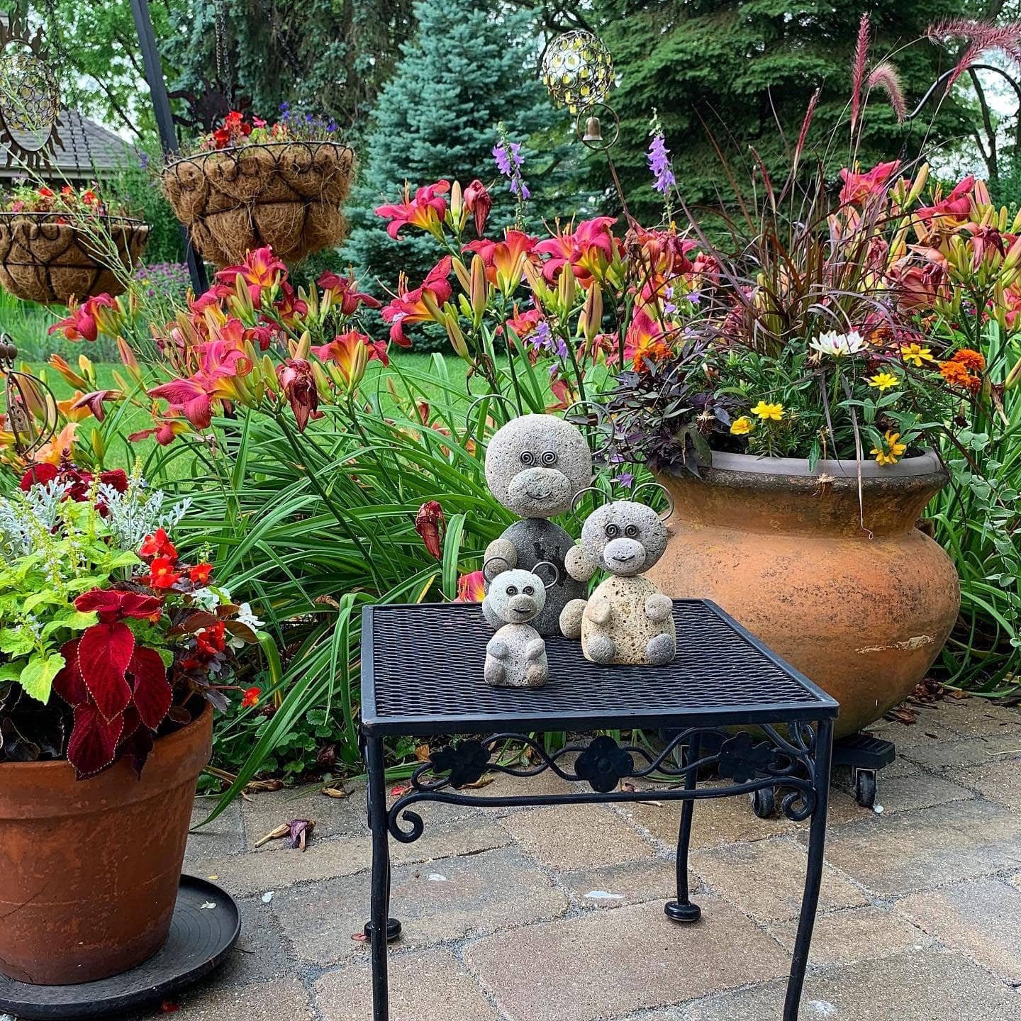 Medium Bear Garden Statue Outdoor Artwork Stone Statues | Etsy