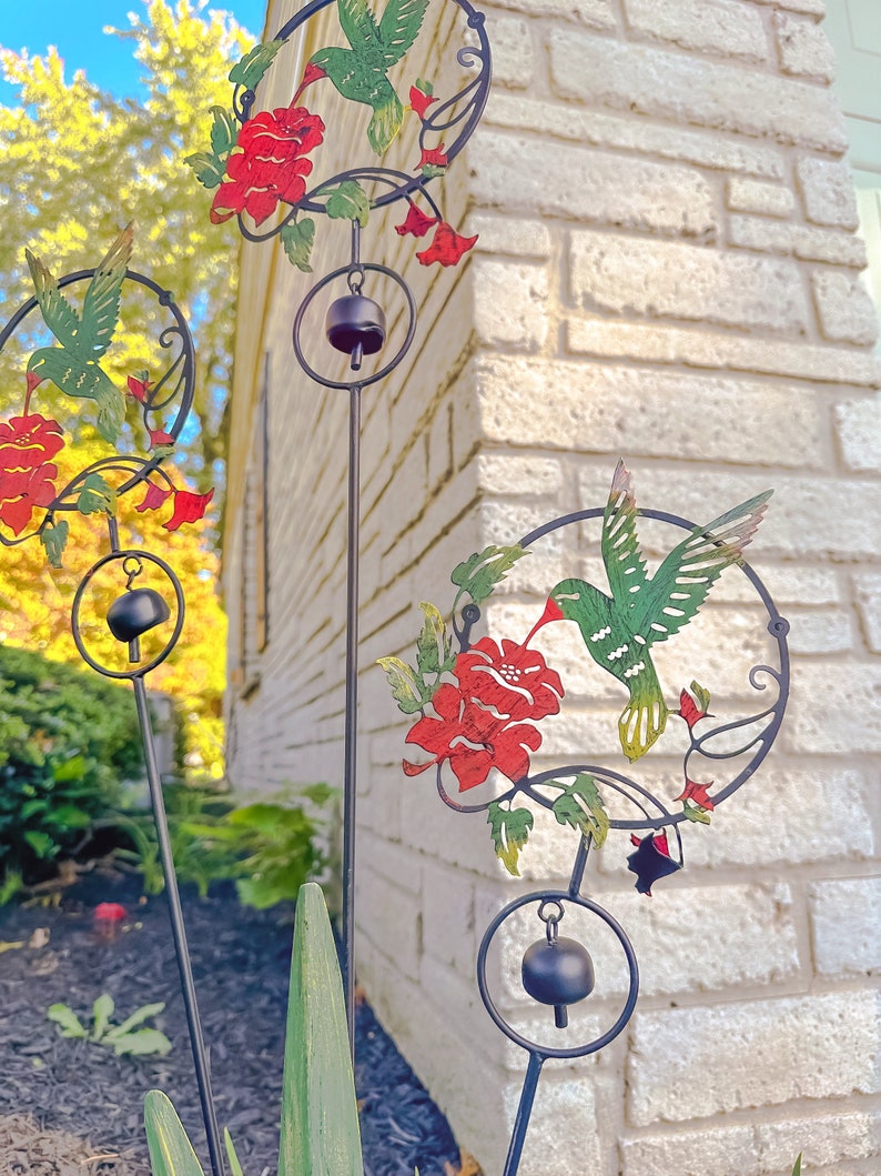 Triple Hummingbird and Lily Multicolor Stake - Happy Gardens | Garden ...