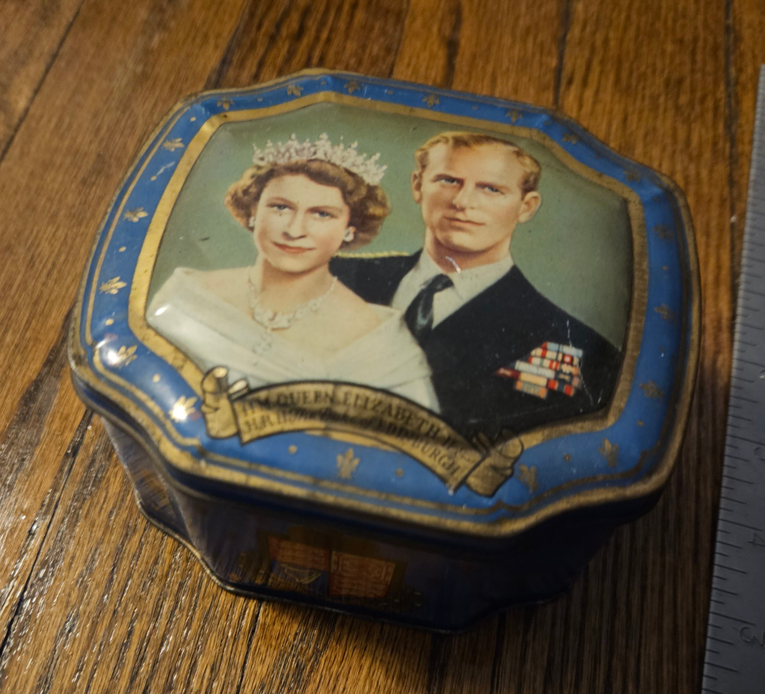 Queen Elizabeth Coronation Tin - Etsy