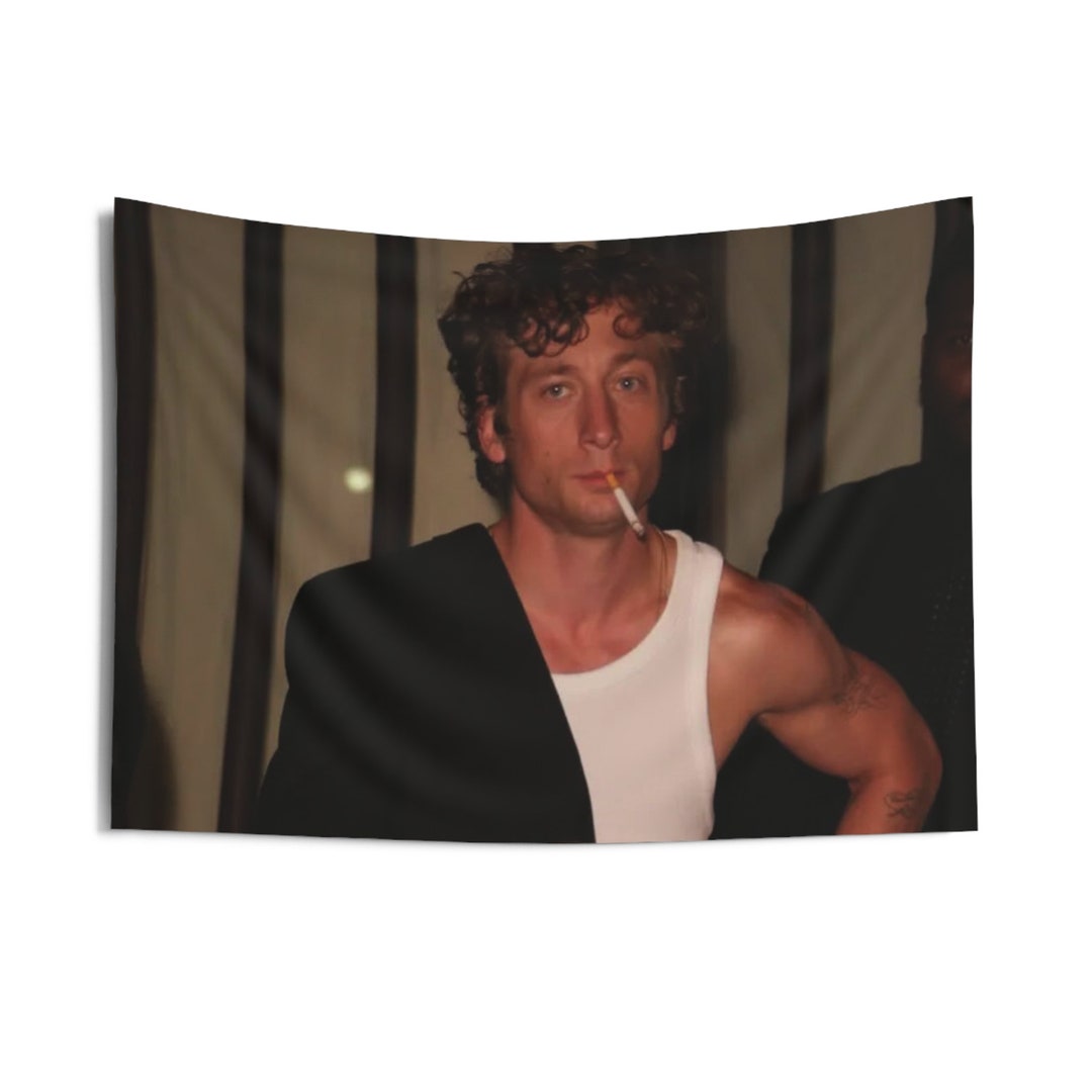 Jeremy Allen White, Flag, Lip Gallagher, Iron Claw Merch, the Bear ...