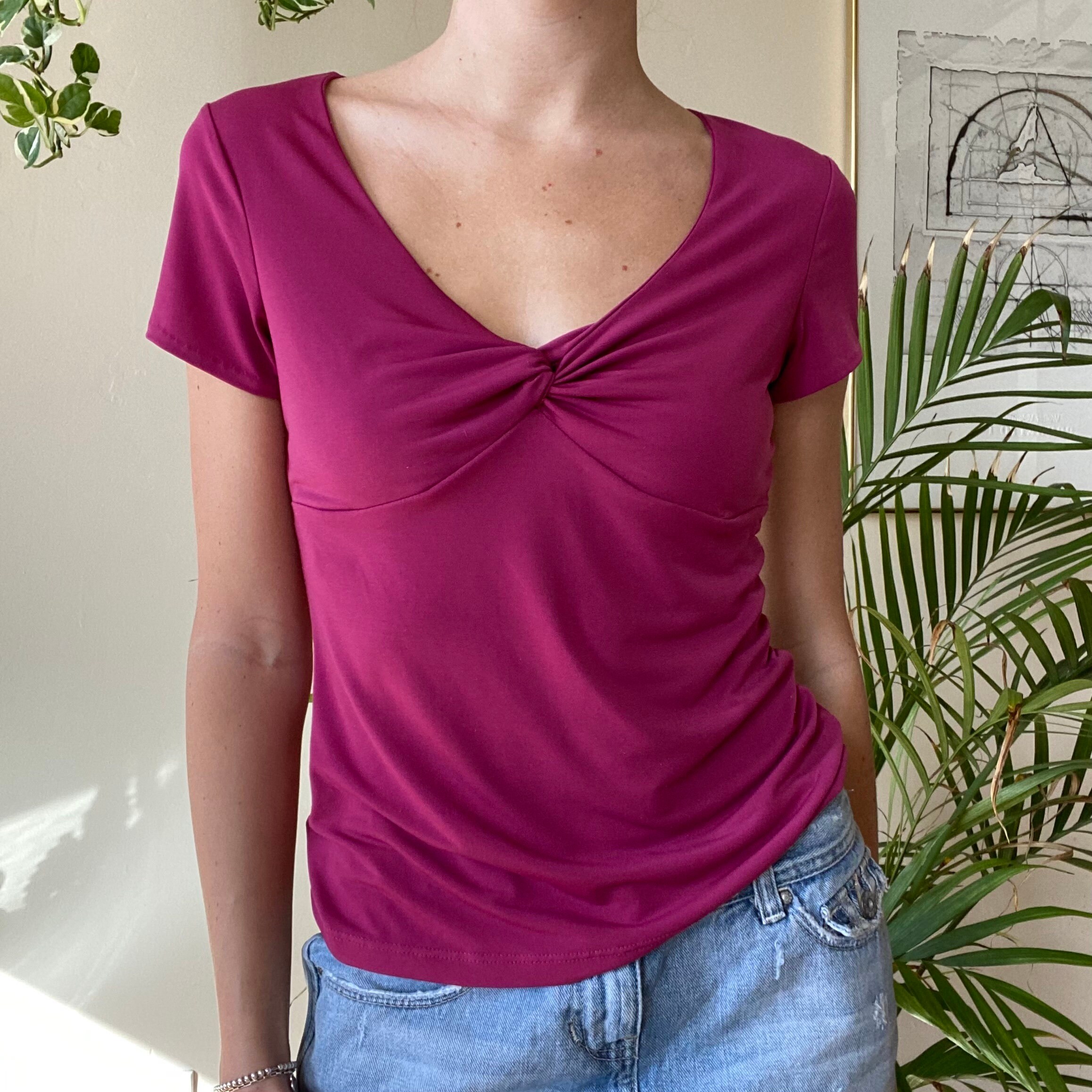 Vintage Open Back V Neck Tee / 90s Y2k Aesthetic Clothing - Etsy