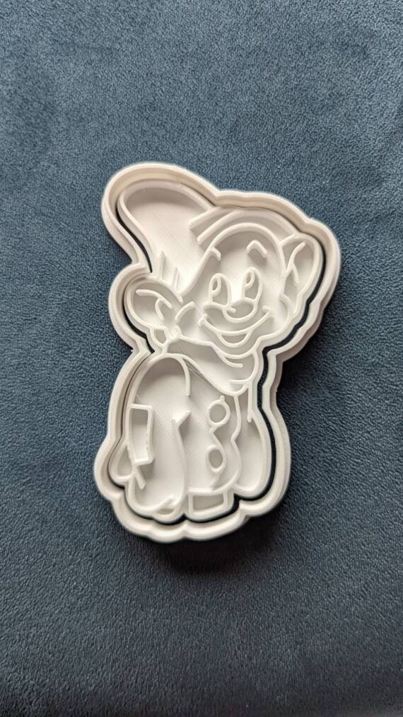 Dopey Dwarf Cookie Cutter | Etsy