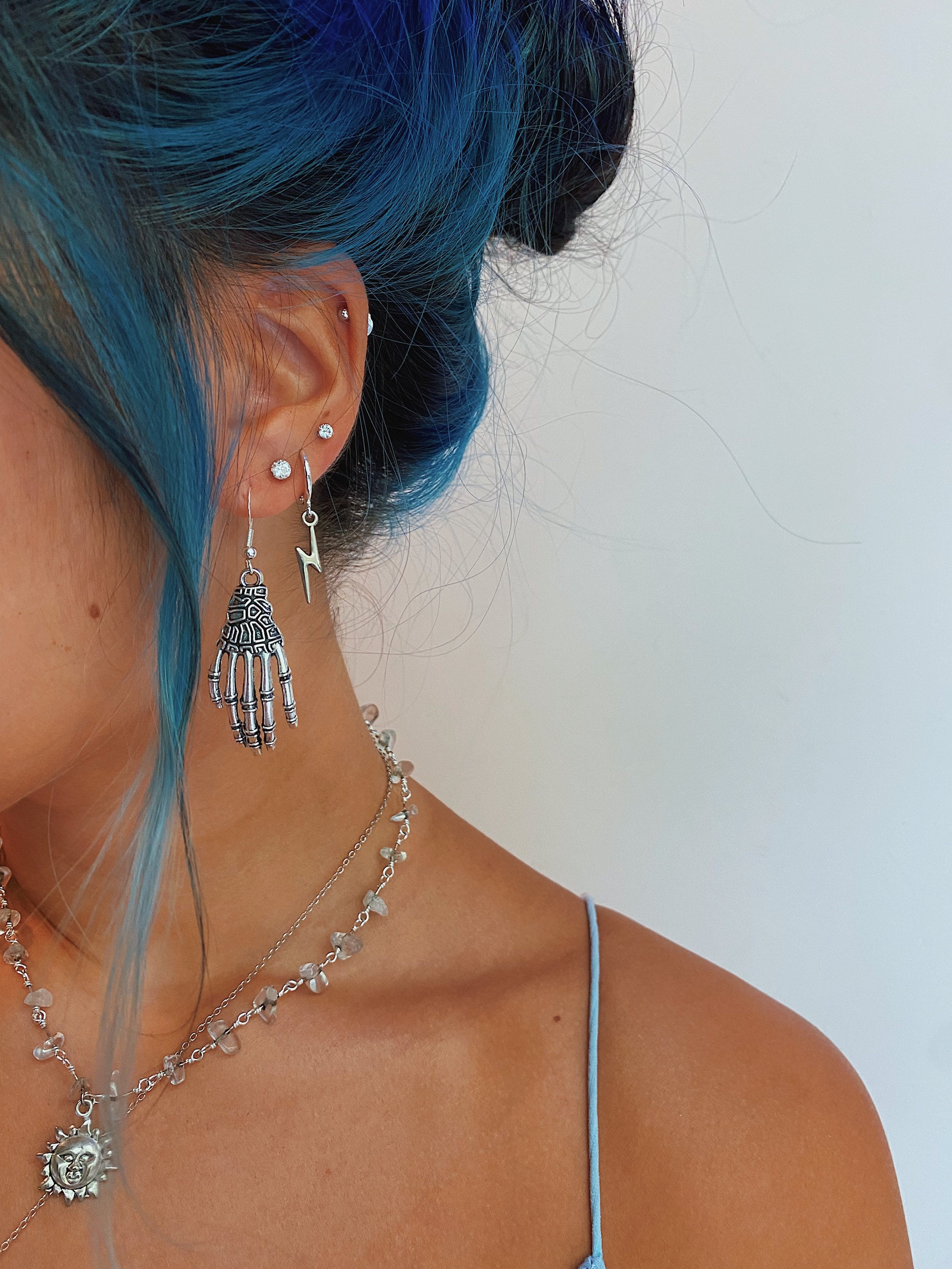 Skeleton Hand Dangle Earrings - Etsy