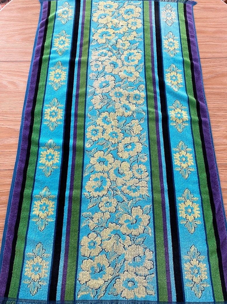 Vintage Springmaid Bath Towel Gorgeous Colors Fringe - Etsy