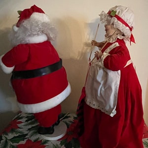 Vintage Mechanical Mr. & Mrs. Santa Claus Motorized Bell Ringing ...