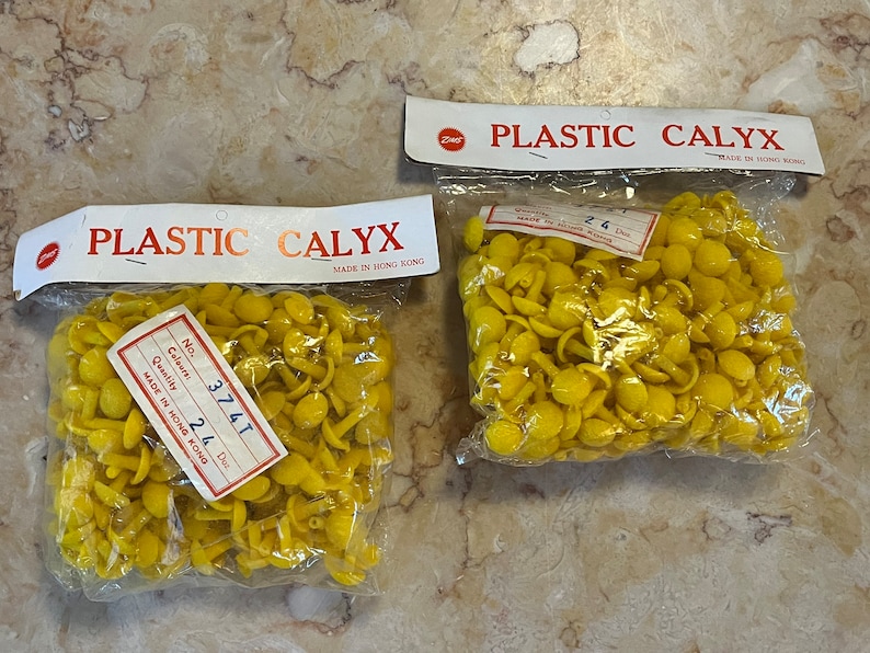 Vintage Plastic Calyx Made in Hong Kong Floral Craft .75” - Etsy