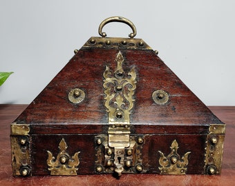 Antique Malabar - Etsy