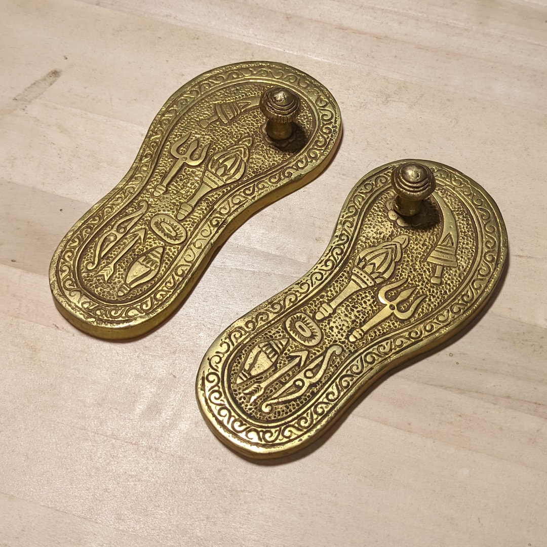 Brass Vishnu Paduka: Sacred Hindu Footprints Altar Decor - Etsy Canada