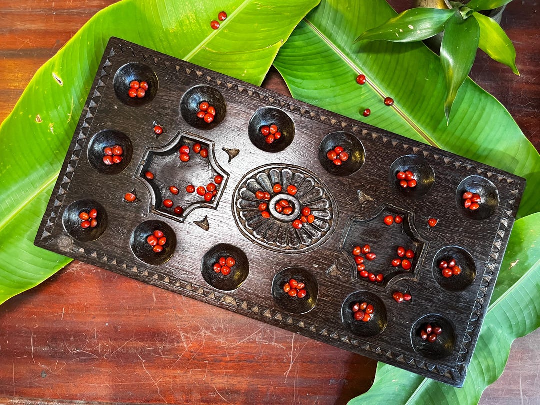 Indian Ancient Wooden Game Board Pallankuzhi Pallankuli Alagulimanae ...