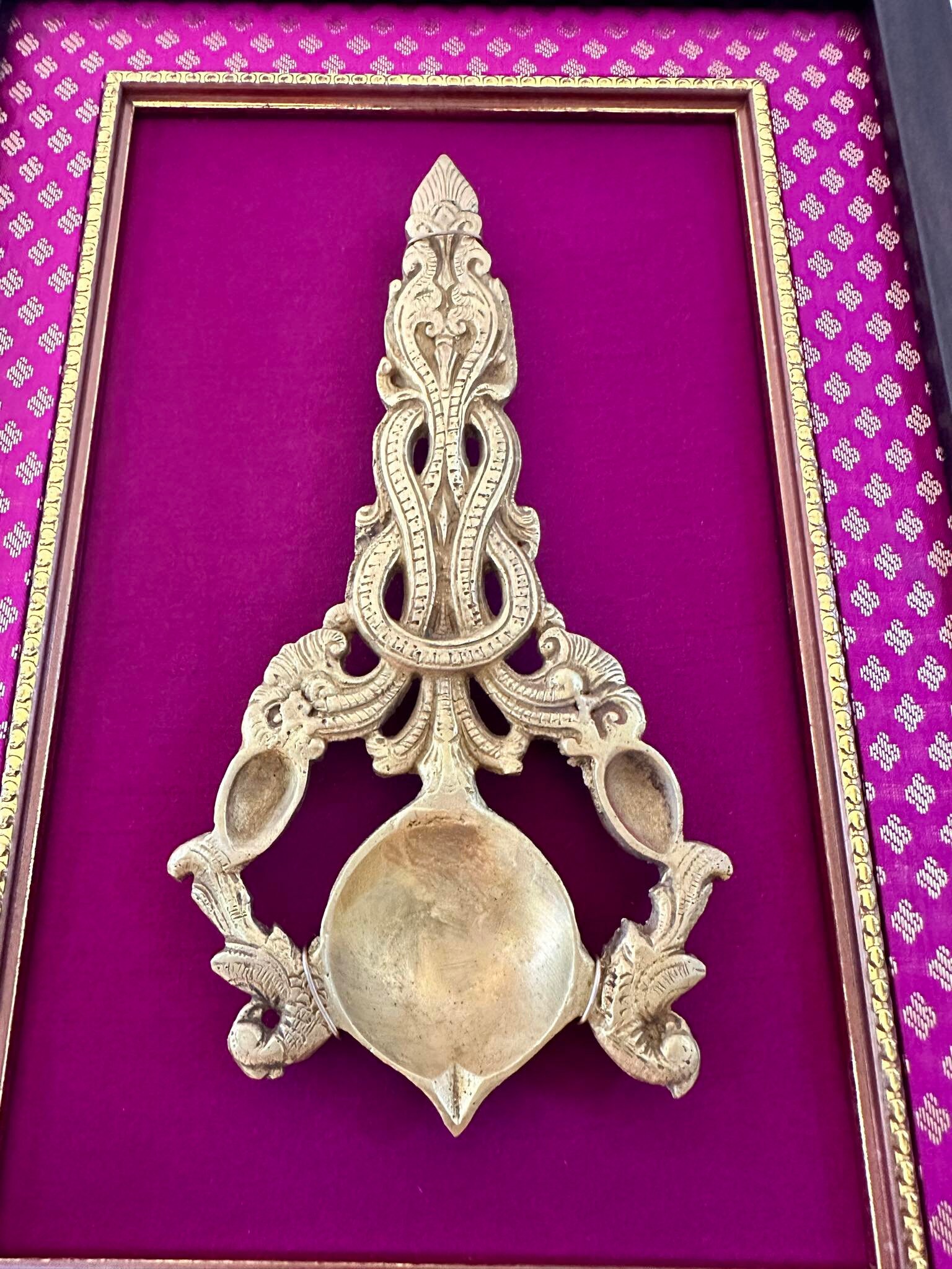 14" Handcrafted Antique Designer Brass Spoon Hanging on Silk Frame With ...
