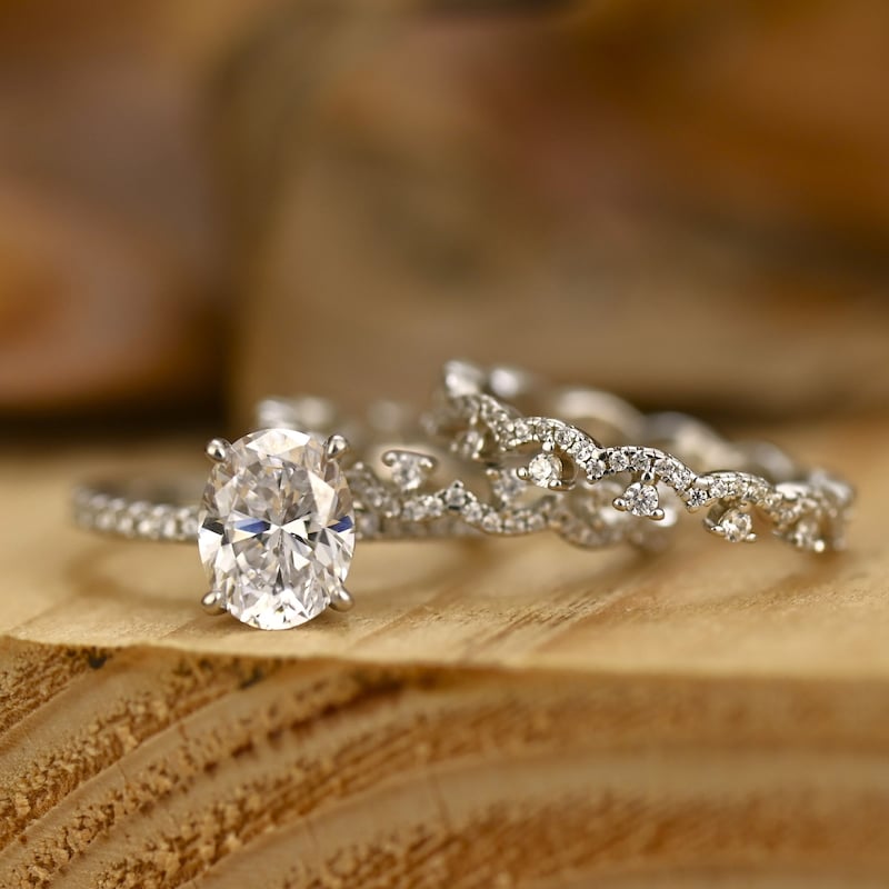 Elegant Wedding Ring - Etsy