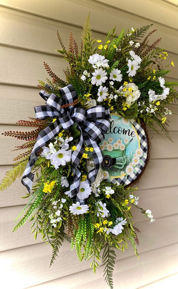 26 X 19 Daisy Spring Wreath With Welcome Sign | Etsy