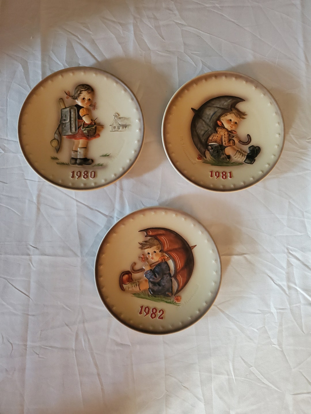 Vintage MJ Hummel Annual Plates 1980s (sold Individually) - Etsy