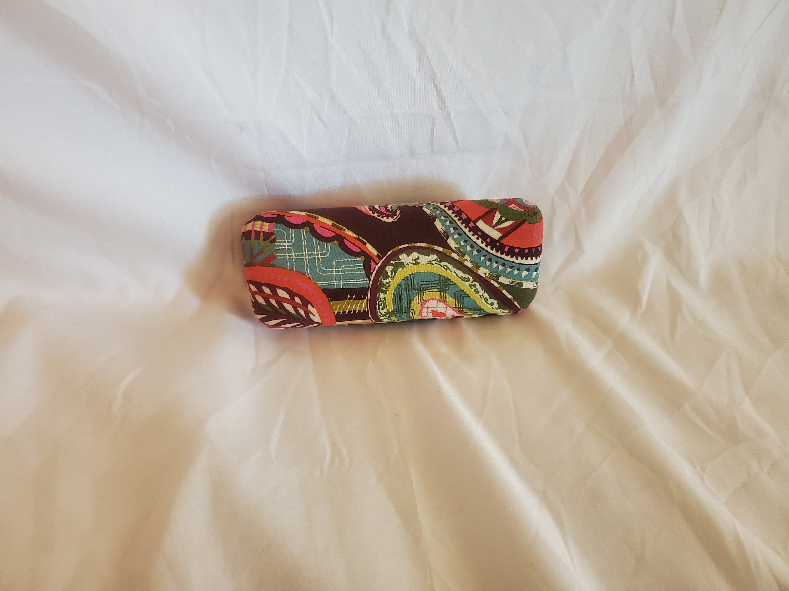 Vera Bradley Hard Spring Loaded Eye Glass Case heirloom Paisley Pattern ...