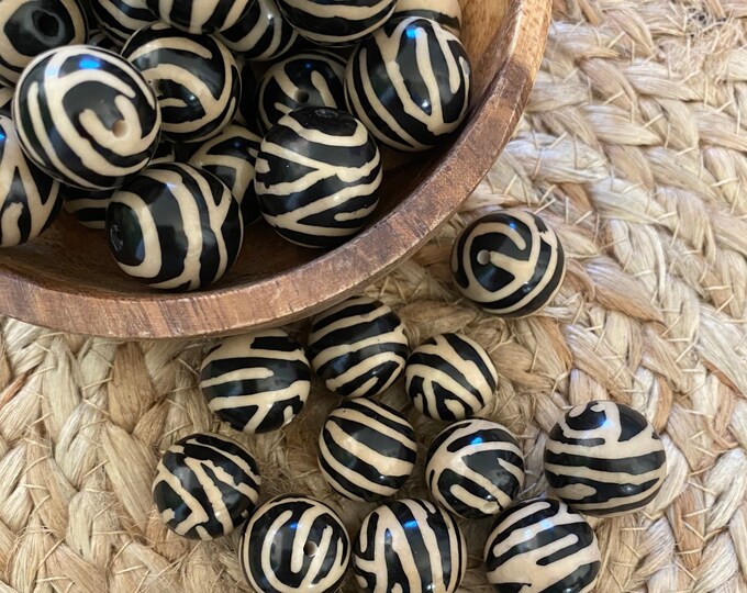 Zebra Bombona Seeds, Batik Bombona Seeds, Tagua Jewelry, Seed Jewelry ...