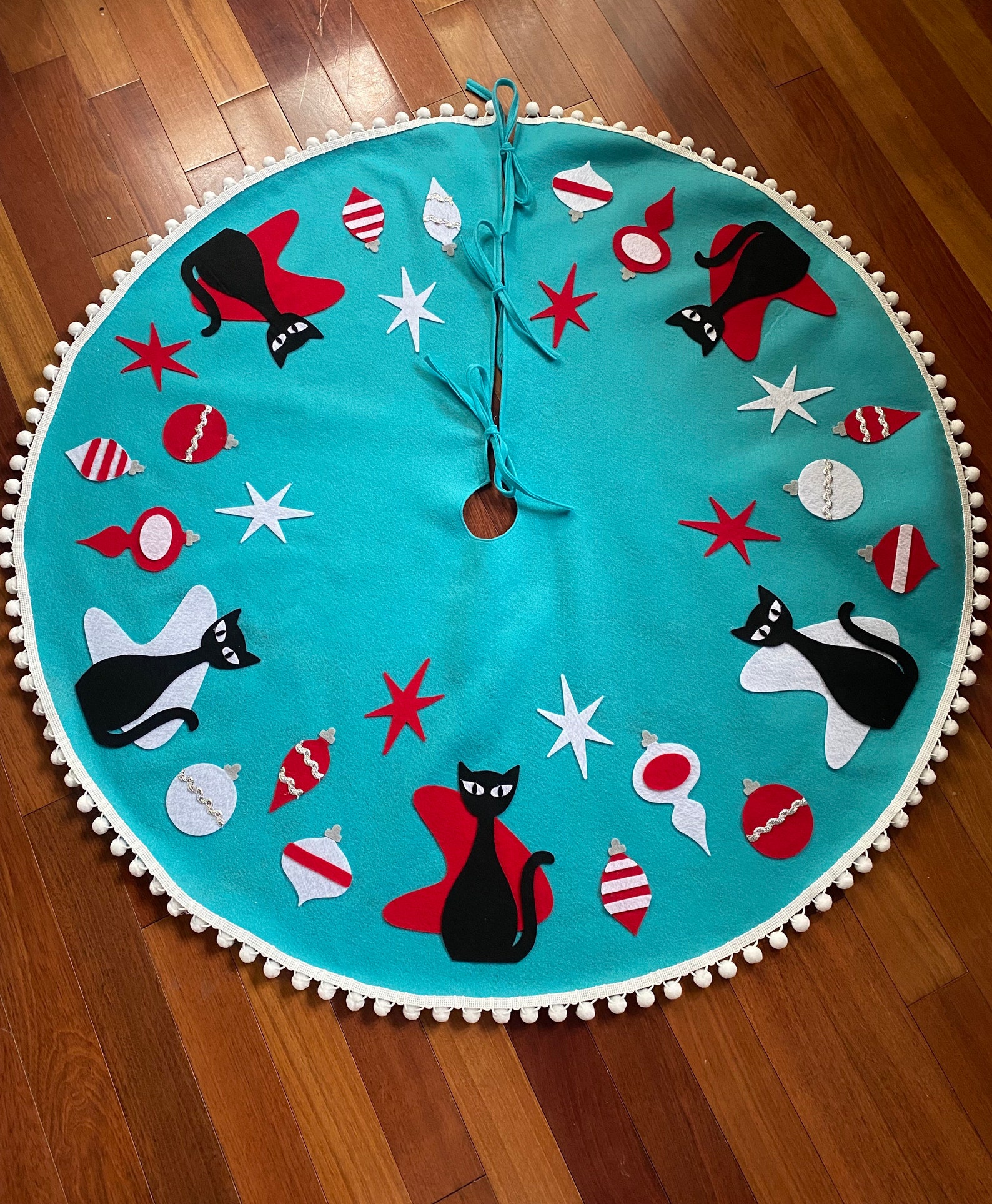 Kitschy Cat Felt Tree Skirt - Etsy