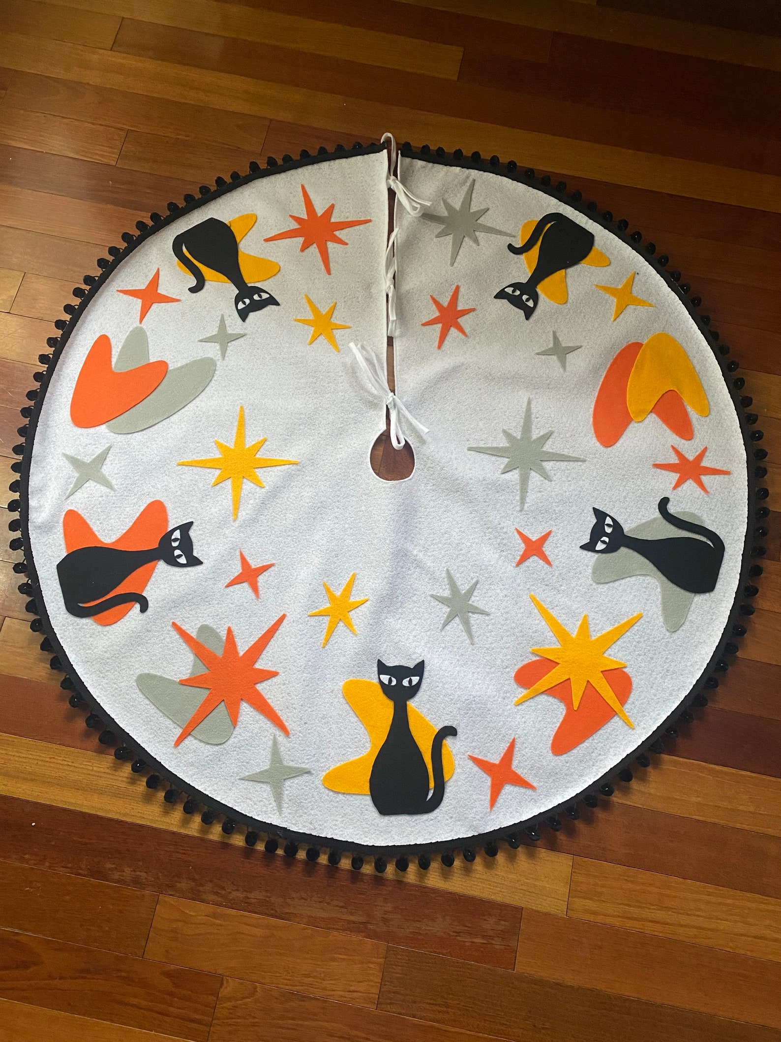 Kitschy Cat Felt Tree Skirt - Etsy