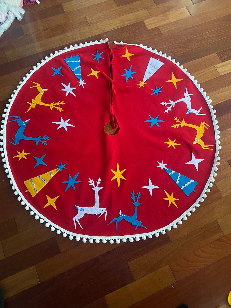 1950s Reindeer Felt Tree Skirt - Etsy