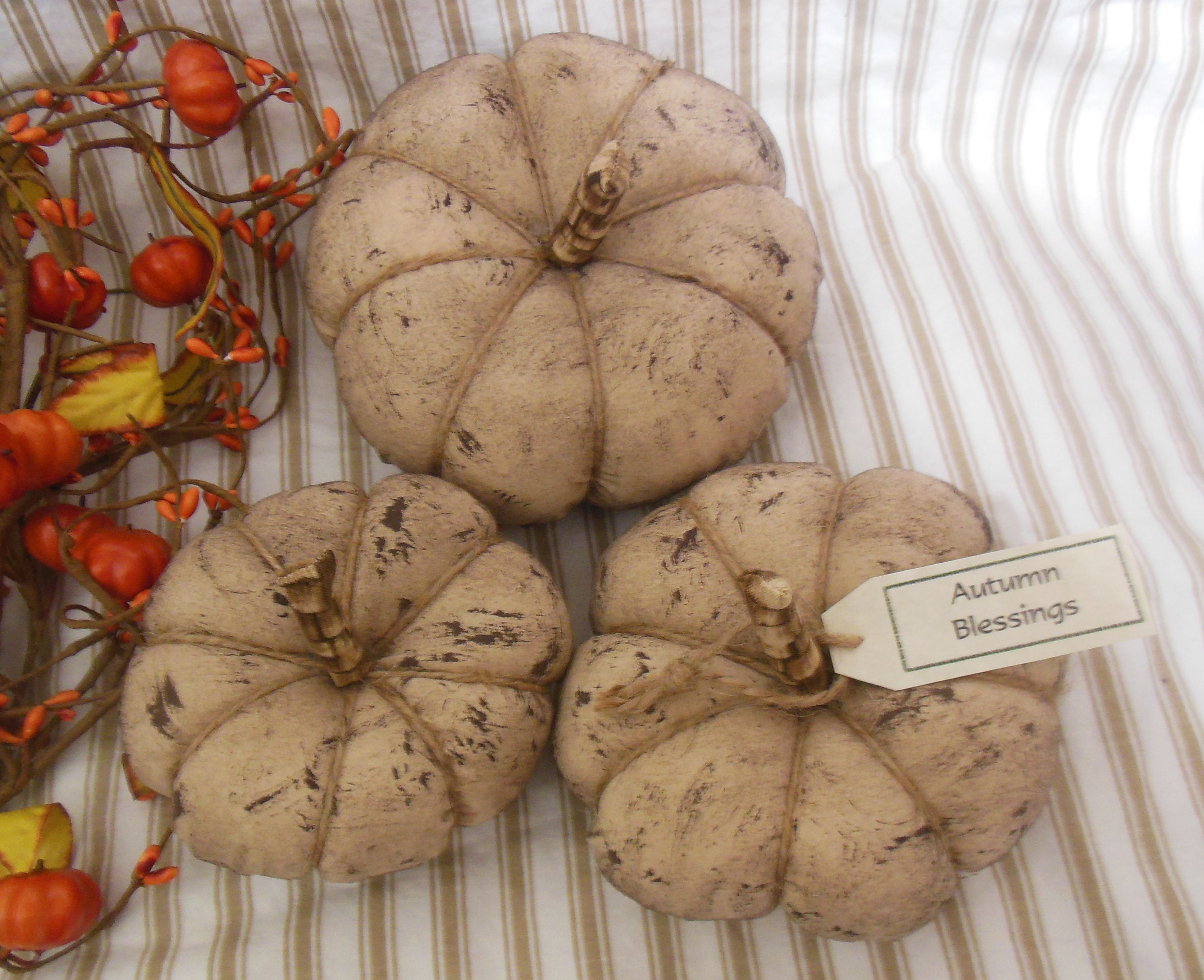 Primitive Pumpkins -set of 3-grunged up Pumpkins/early Goods/colonial ...