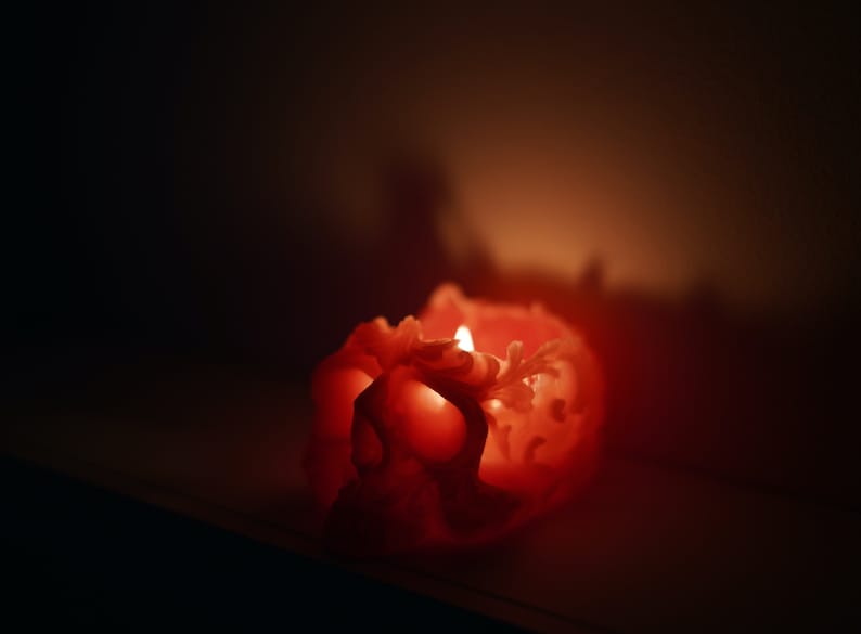 Skull Candle ~ Vibrant Color, Unscented ~ 100% Beeswax - Etsy
