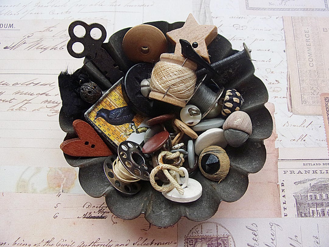 Black Bird Pie - Shabby/ Prim Decor - Vintage Tart Tin Filled W/vintage ...