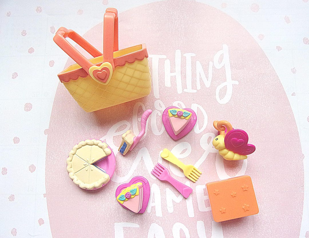 Pony Picnic ~ Summer Fun, Picnic Basket, Blueberry Pie, Cake Butterfly ...