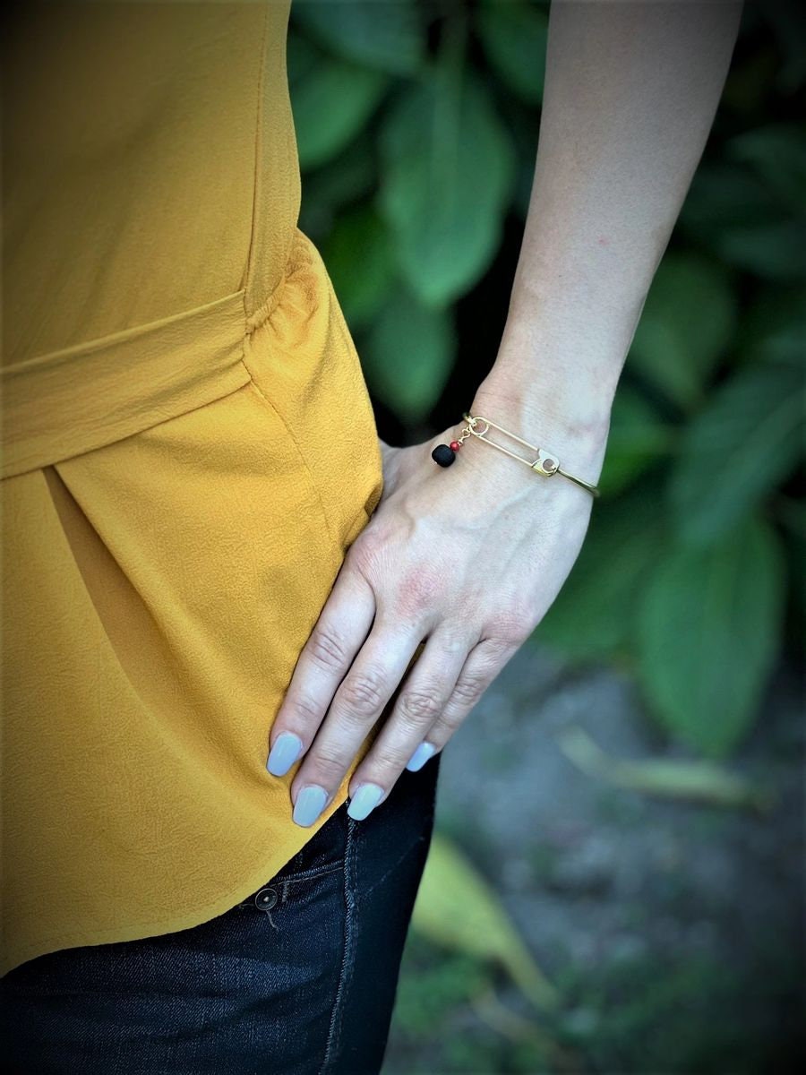 Cuban Azabache Pin Bracelet With Authentic Jet Stone & Real Coral Stone ...